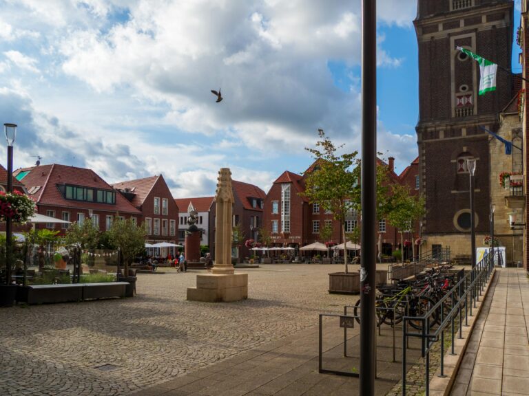 colônia in Portuguese: Meaning, Usage and Examples | PortugueseLearn.com